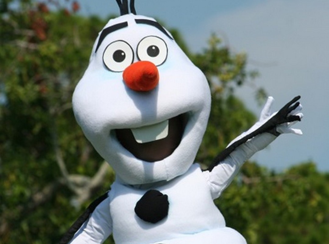 15 DIY Olaf Costume Ideas For Humorous Getup - The Julie Art