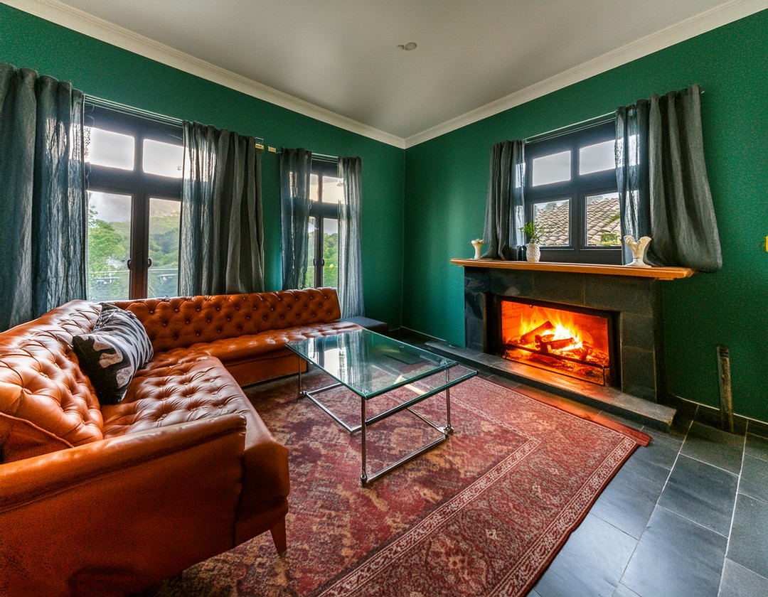 Small Living Room Layout Ideas For Minimalist Decor Options For 2025 ...