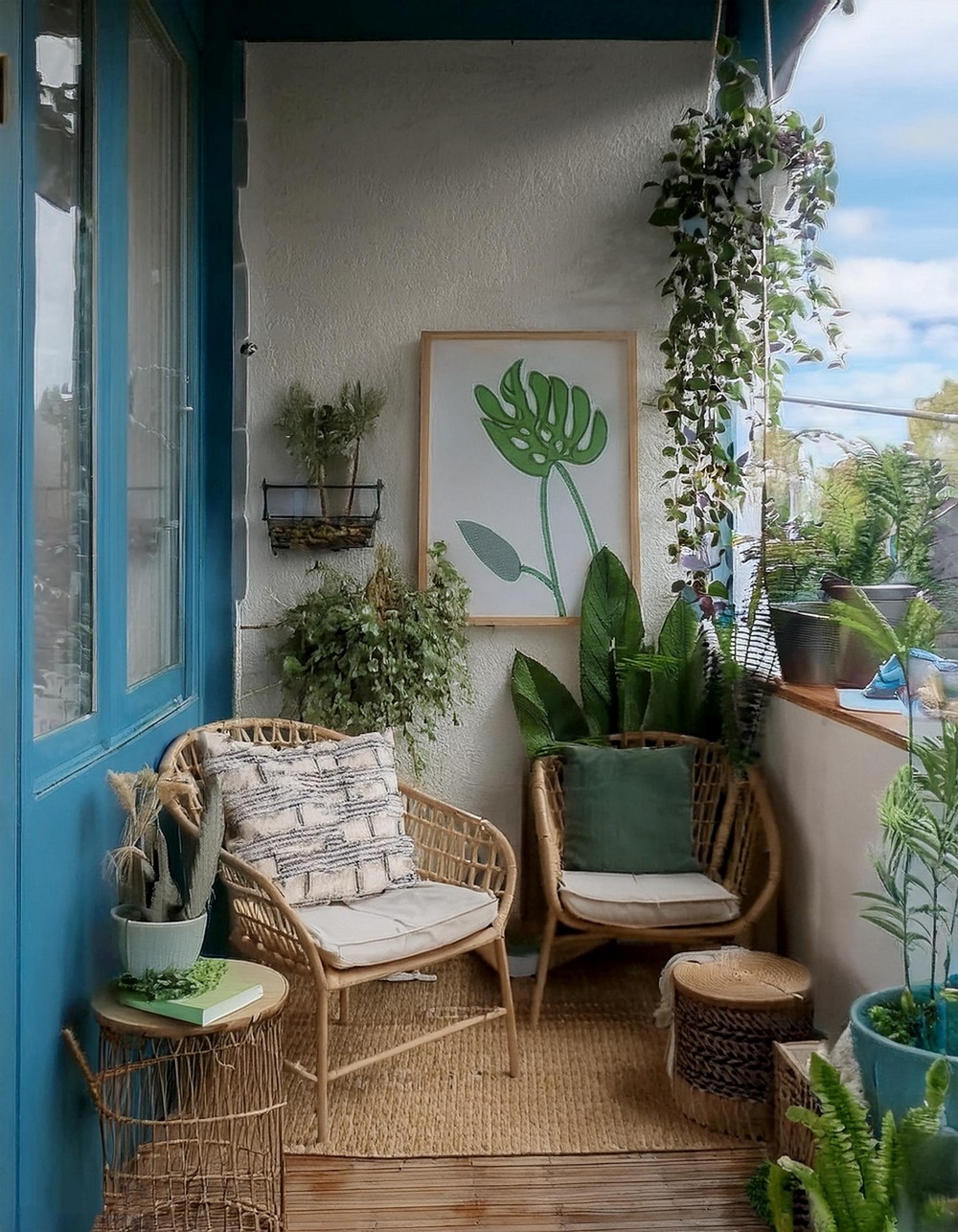 10 Cozy Aesthetic Stylized Balcony Decor Ideas - The Julie Art